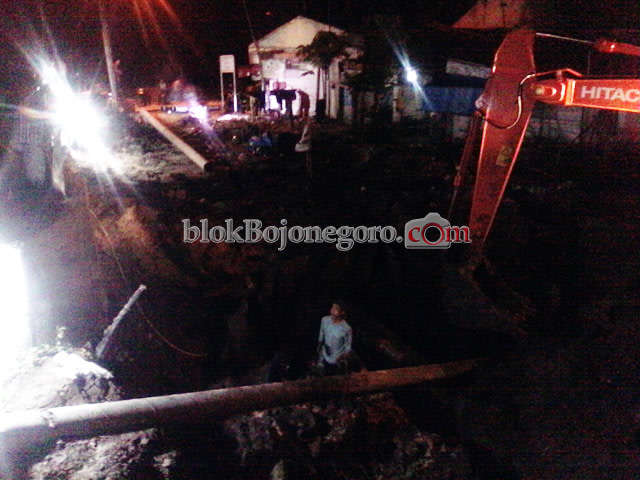 Pipa PVC PDAM Bojonegoro Diganti Galvanis, Penyambungan Dibantu Alat ...