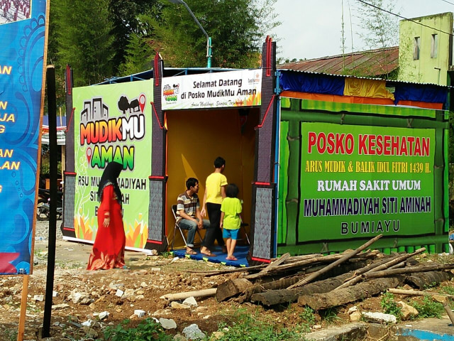 Pemudik yang Lelah Mulai Singgahi Posko MudikMu Aman | kumparan.com