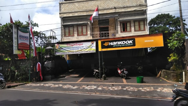 Duh Kasihan, Pasang Umbul-umbul Agustusan Malah Tewas Kesetrum Listrik ... Duh Kasihan, Pasang Umbul-umbul Agustusan Malah Tewas Kesetrum Listrik ...