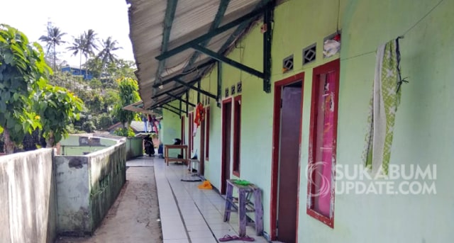 Pasangan Diduga Lesbian Huni Kos-kosan di Sundawenang Sukabumi ... Pasangan Diduga Lesbian Huni Kos-kosan di Sundawenang Sukabumi ...