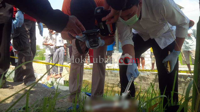 Penemuan Mayat Bayi, Polisi Masih Dalami Kasus | kumparan.com Penemuan Mayat Bayi, Polisi Masih Dalami Kasus | kumparan.com