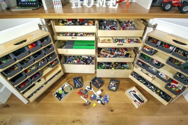 6 Cara Ampuh Merapikan Mainan Anak yang Menumpuk di Rumah! | kumparan.com