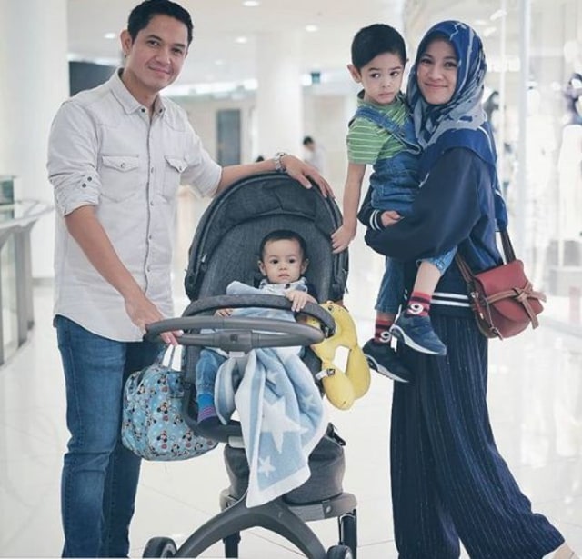 Selebritis Yang Menikah Tanpa Pacaran Kumparan