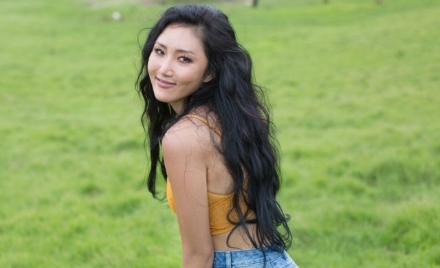 Beda dari Kpop Idol yang Lain, Ini Tips Bold Makeup ala Hwasa Mamamoo ...