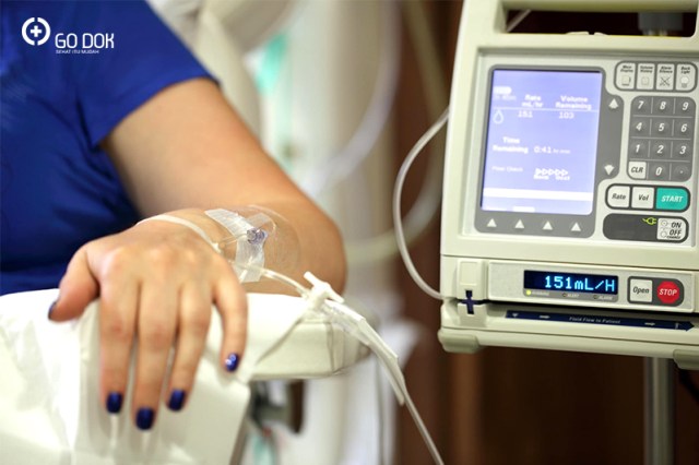 Cara Kerja Kemoterapi dalam Proses Penyembuhan Kanker | kumparan.com