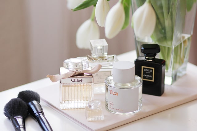 Jangan Sampai Salah! Ini 5 Tips Memakai Parfum dari Ahli Parfum ...