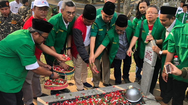 GP Ansor DKI Gelar Apel Banser dan Doa untuk Bangsa di TMP Kalibata ...