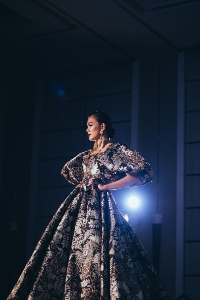 Ivan Gunawan dan Poppy Dharsono buka Digital Fashion Week Jakarta 2018 ...