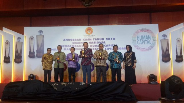 Pemkab Blora Terima Anugerah KASN 2018 | kumparan.com
