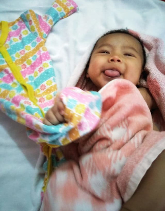 Tips Memandikan si Kecil di Pagi Hari | kumparan.com