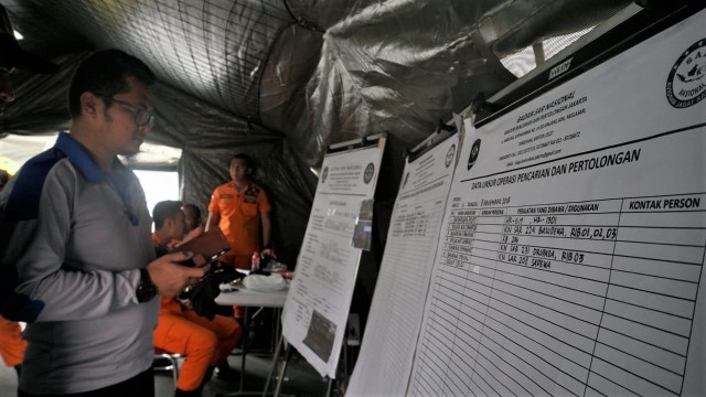 KNKT Targetkan Temukan CVR Lion Air JT-610 | kumparan.com KNKT Targetkan Temukan CVR Lion Air JT-610 | kumparan.com