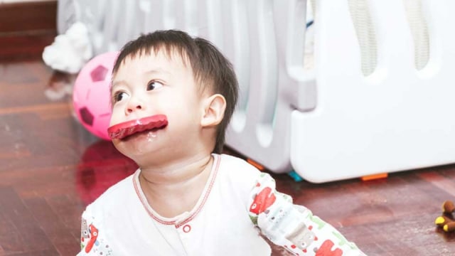 Si Kecil sudah 14 Bulan tapi Masih Ngiler? | kumparan.com