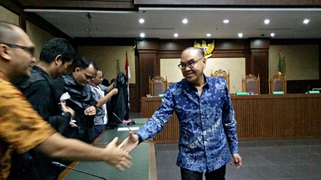 KPK Tolak Permohonan Justice Collaborator Bos Blackgold | kumparan.com KPK Tolak Permohonan Justice Collaborator Bos Blackgold | kumparan.com
