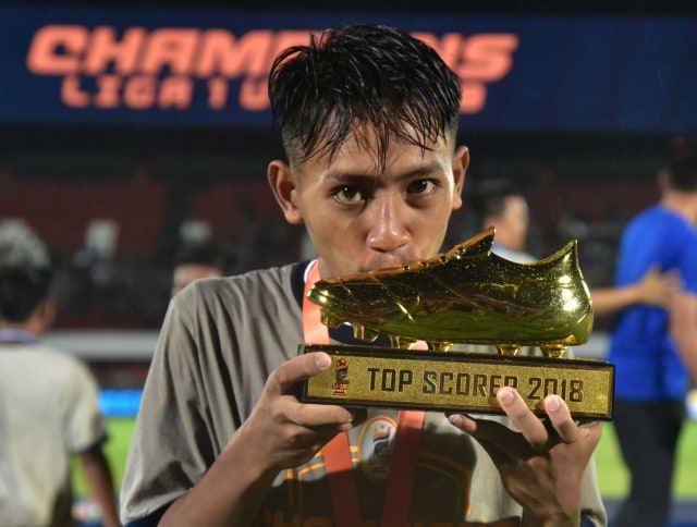 Berita Bola: 5 Fakta Menarik Beckham Putra Nugraha, Top Scorer Liga 1 U ...