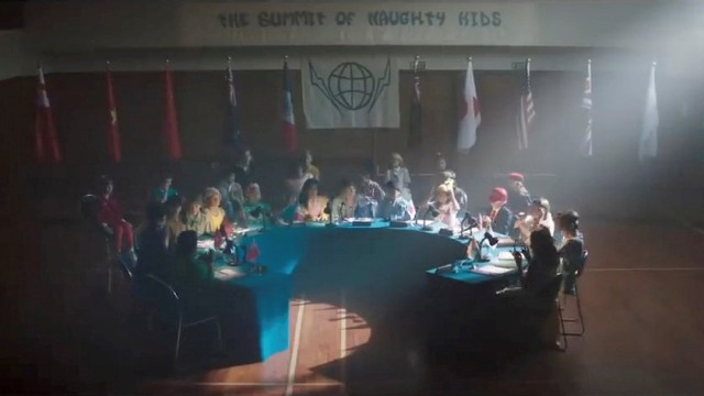 Anak Nakal Mirip Donald Trump Muncul di Iklan Maskapai Selandia Baru ...