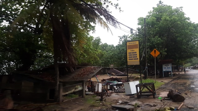 Foto: Kondisi Terkini Pantai Anyer yang Diterjang Tsunami | kumparan.com