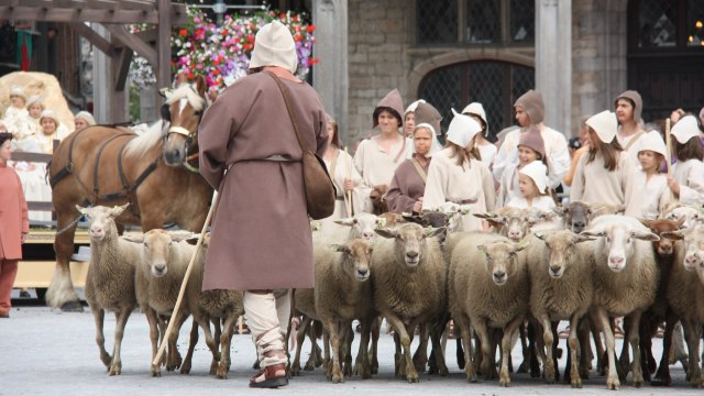 7 Tempat yang Paling Indah Dikunjungi saat Natal | kumparan.com