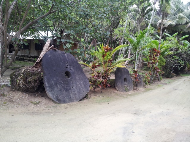 Unik! Pulau Ini Pernah Gunakan Koin Batu Raksasa Sebagai Mata Uang ...