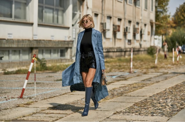 Biar Gak Disangka Terjebak Nostalgia, Ini 5 Outfit Bergaya Era 80an ...