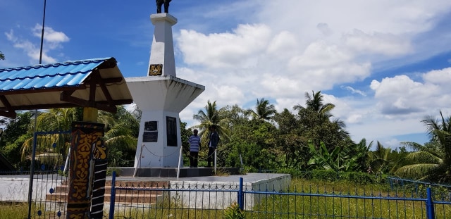 54 Tahun Tugu Trikora Telantar | kumparan.com