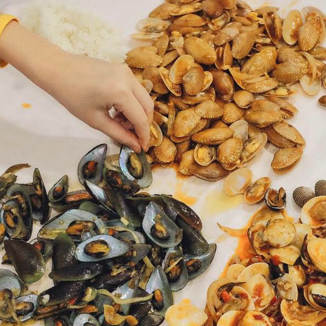 5 Rekomendasi Tempat Makan Kerang di Jakarta | kumparan.com