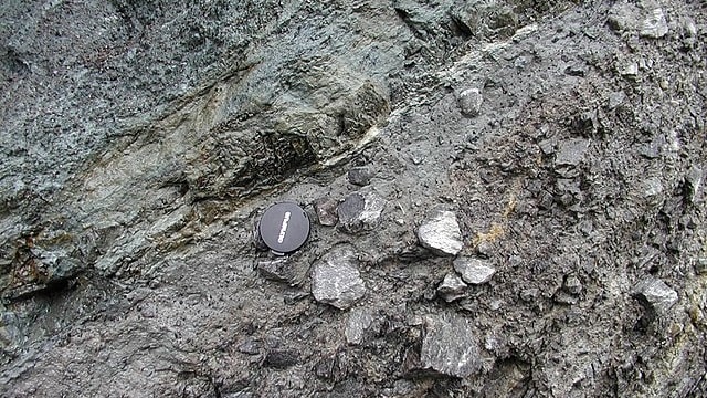 Cara Negara Lain Menyikapi Keberadaan Sesar Aktif | kumparan.com