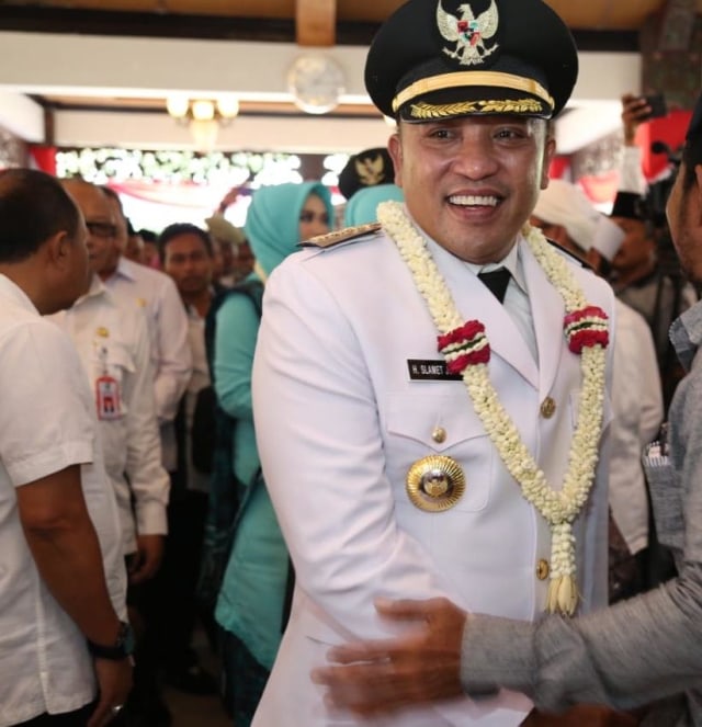 Alasan Bupati Sampang Melarang OPD Rekrut Tenaga Honorer | kumparan.com