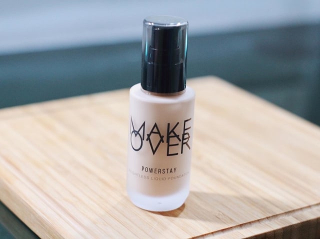 REVIEW : MAKEOVER POWERSTAY LIQUID FOUNDATION | kumparan.com