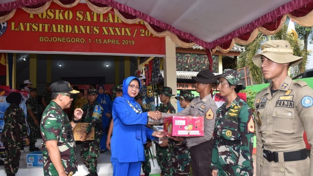 Gubernur AAL Tinjau Satlak Hiu Latsitardanus di Bojonegoro | kumparan.com