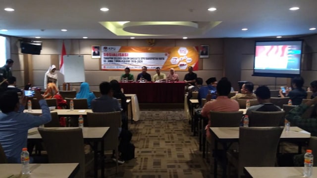 KPU Jatim Sosialisasi Tahapan Seleksi Calon Anggota KPU, di Bojonegoro ... KPU Jatim Sosialisasi Tahapan Seleksi Calon Anggota KPU, di Bojonegoro ...