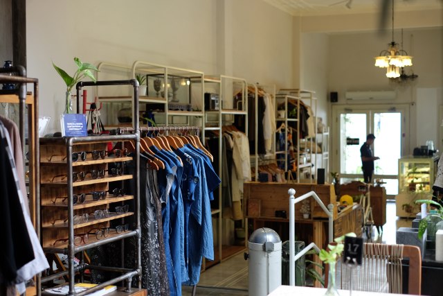 Carpentier Kitchen, Tempat Makan Sekaligus Belanja di Surabaya ...