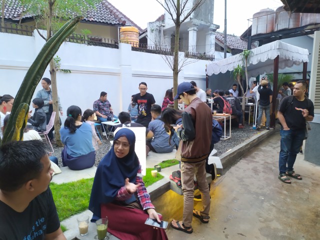Keren, Kedai Kopi di Bandung Ini Usung Zero Waste | kumparan.com