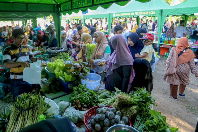 Potret Semarak Pasar Tani Aceh Jelang Ramadan | kumparan.com