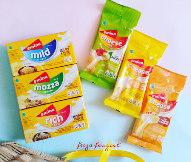 Moms Mingle With Emina Cheese - Pelopor Keju Stick Pertama Di Dunia ...