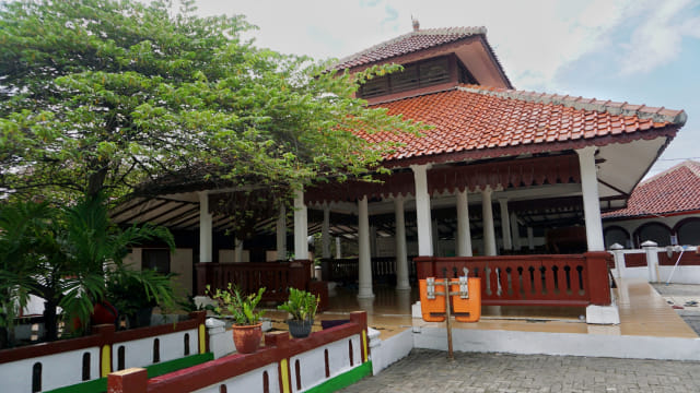 Foto: Menikmati Ketenangan Ramadhan di Masjid Si Pitung | kumparan.com