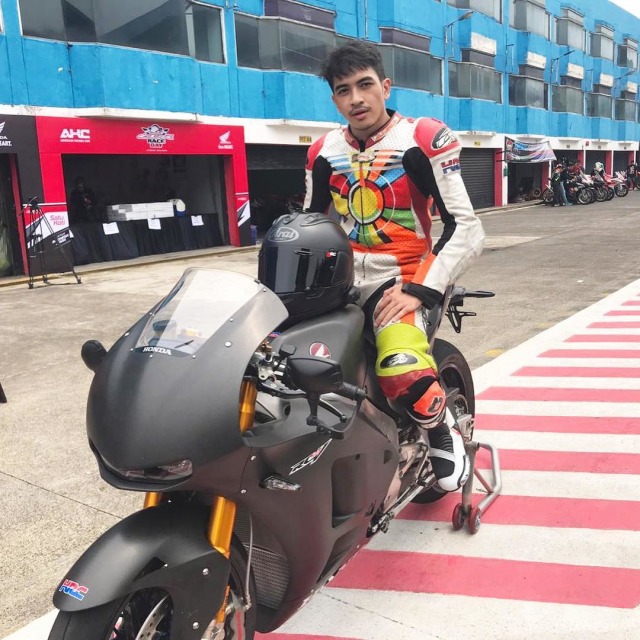 7 Potret Fachri Muhammad, Pemeran 'Si Entong' yang Kini Bikin Pangling ...