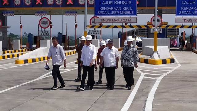 Jokowi: Jalan Tol Pandaan-Malang Gratis Hingga Lebaran | kumparan.com