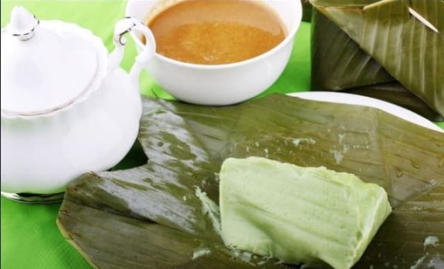 5 Makanan yang Selalu Ada Saat Berbuka Puasa | kumparan.com