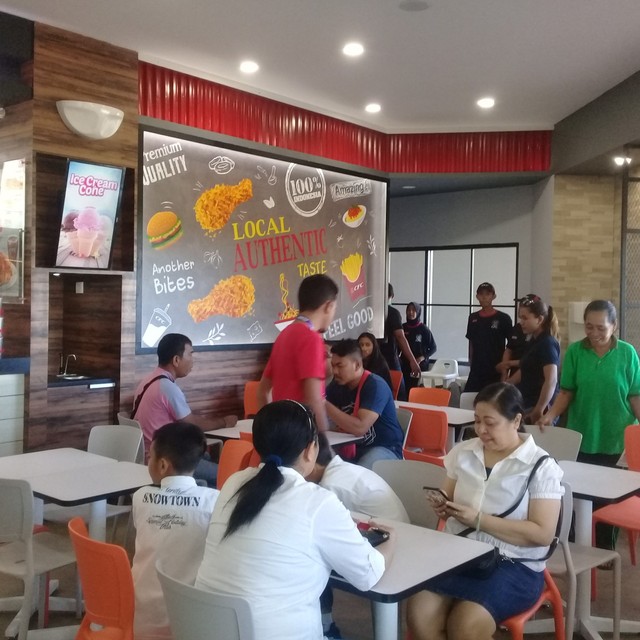 Restoran Cepat Saji CFC Kini Hadir di Labuan Bajo | kumparan.com