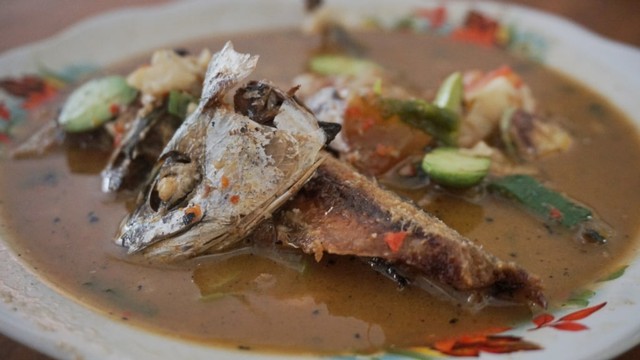 Warung Mak Dower: Nikmatnya Aneka Kuliner Betawi yang Mulai Langka ...