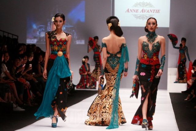 Fashion Designer Indonesia yang Beprestasi di Mancanegara | kumparan.com
