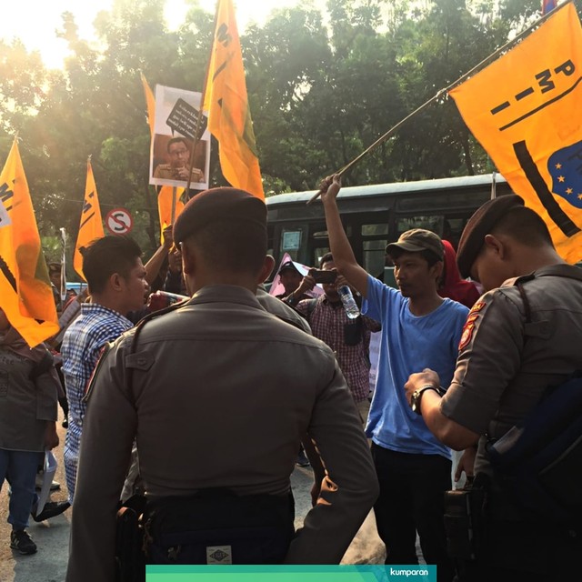 PMII Kota Semarang Tolak Instruksi Turun ke Jalan Demo KPK | kumparan.com