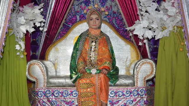 Mengenal Ritual Mandi Lemon dan Baiat Muslimat di Gorontalo | kumparan.com