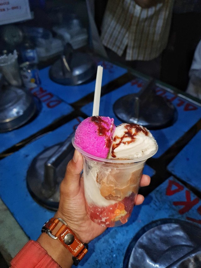 5 Rekomendasi Es Puter Legendaris di Surabaya | kumparan.com