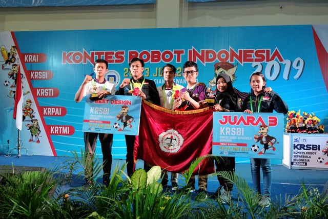 Tim Robotik Teknokrat Raih Juara 3 Kontes Robot Nasional | kumparan.com