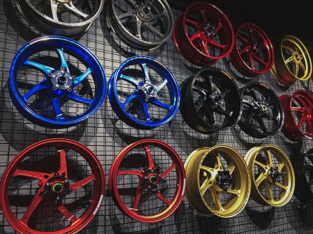 Pilihan Velg Motor Premium, Harga Sampai Rp 37 Juta | kumparan.com
