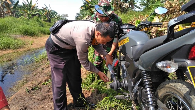 Melihat Motor Pemadam Kebakaran ala Aipda Hendry | kumparan.com