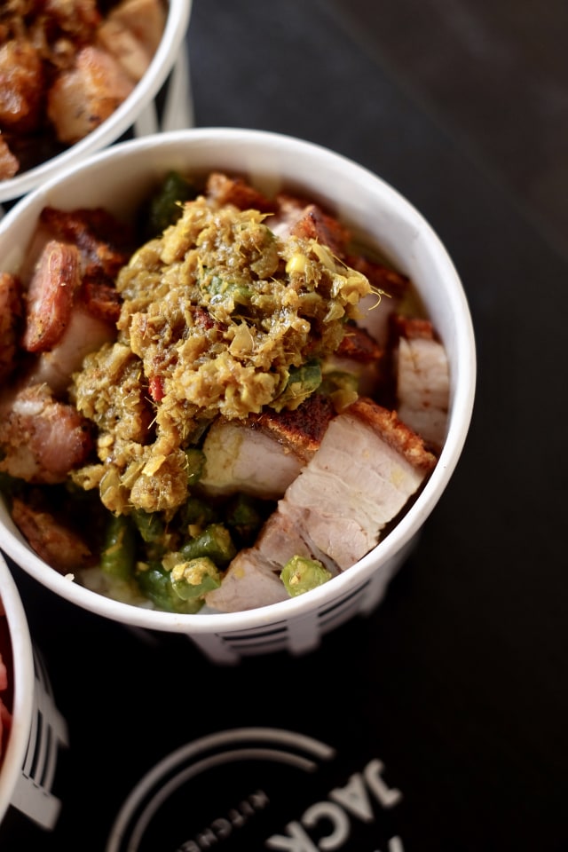 Dari Surabaya ke Jakarta, Apa sih Istimewanya Rice Bowl Babi Ini ...