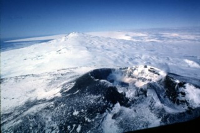 Mengenal Jenis Erupsi Gunung Api (2) | kumparan.com