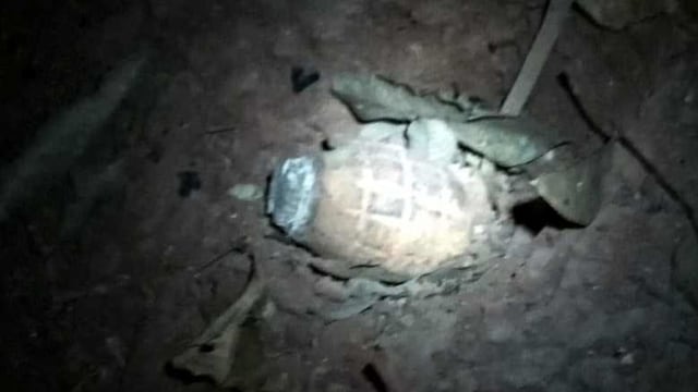 Granat Nanas Aktif Ditemukan Warga di Jagakarsa, Jaksel | kumparan.com Granat Nanas Aktif Ditemukan Warga di Jagakarsa, Jaksel | kumparan.com
